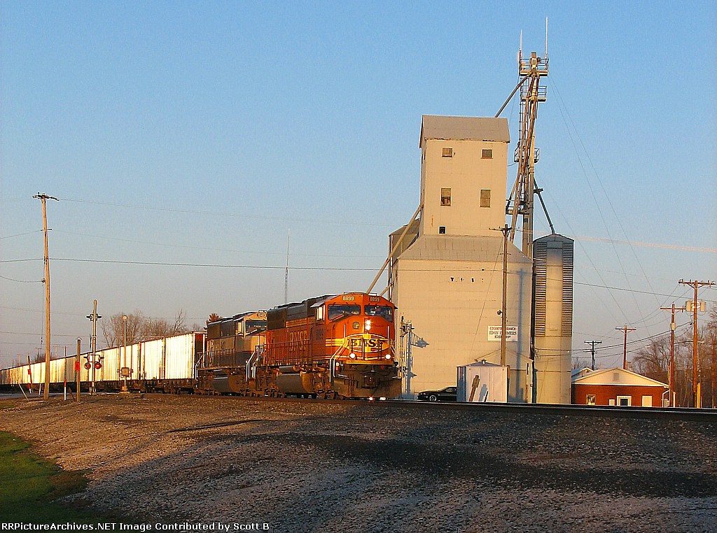 BNSF 8899 NS 517 edgerton Ohio